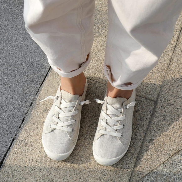 Josiny | Shoes | Womens Slip On Sneakers Comfort Casual Canvas Shoes ...